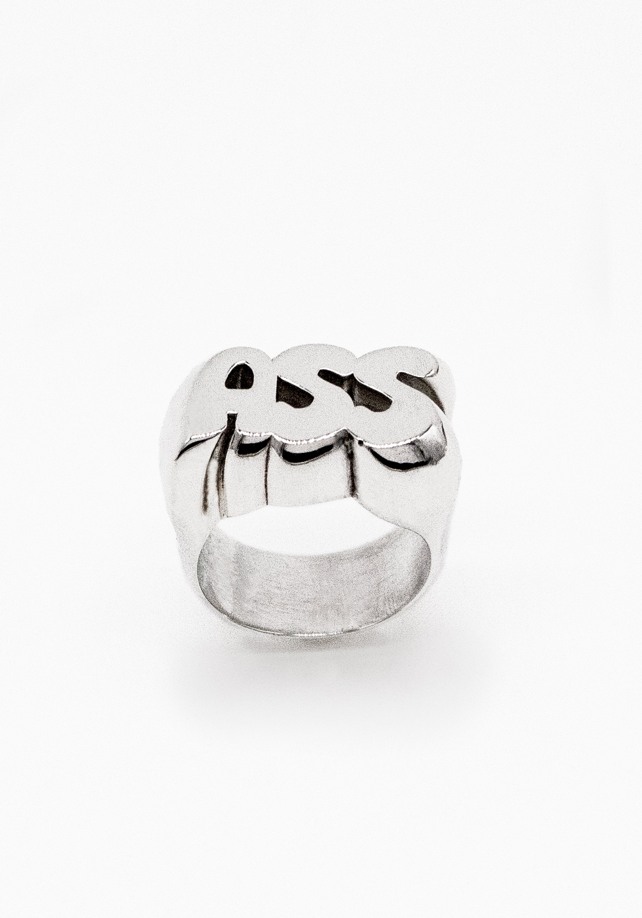 Ass – Bronzeknuckles